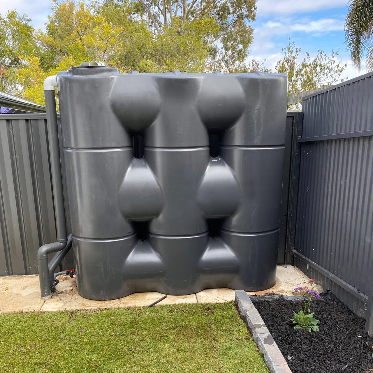 2000 Litre Slimline Tank - APR Tanks - Water Tanks | Rainwater Tanks ...