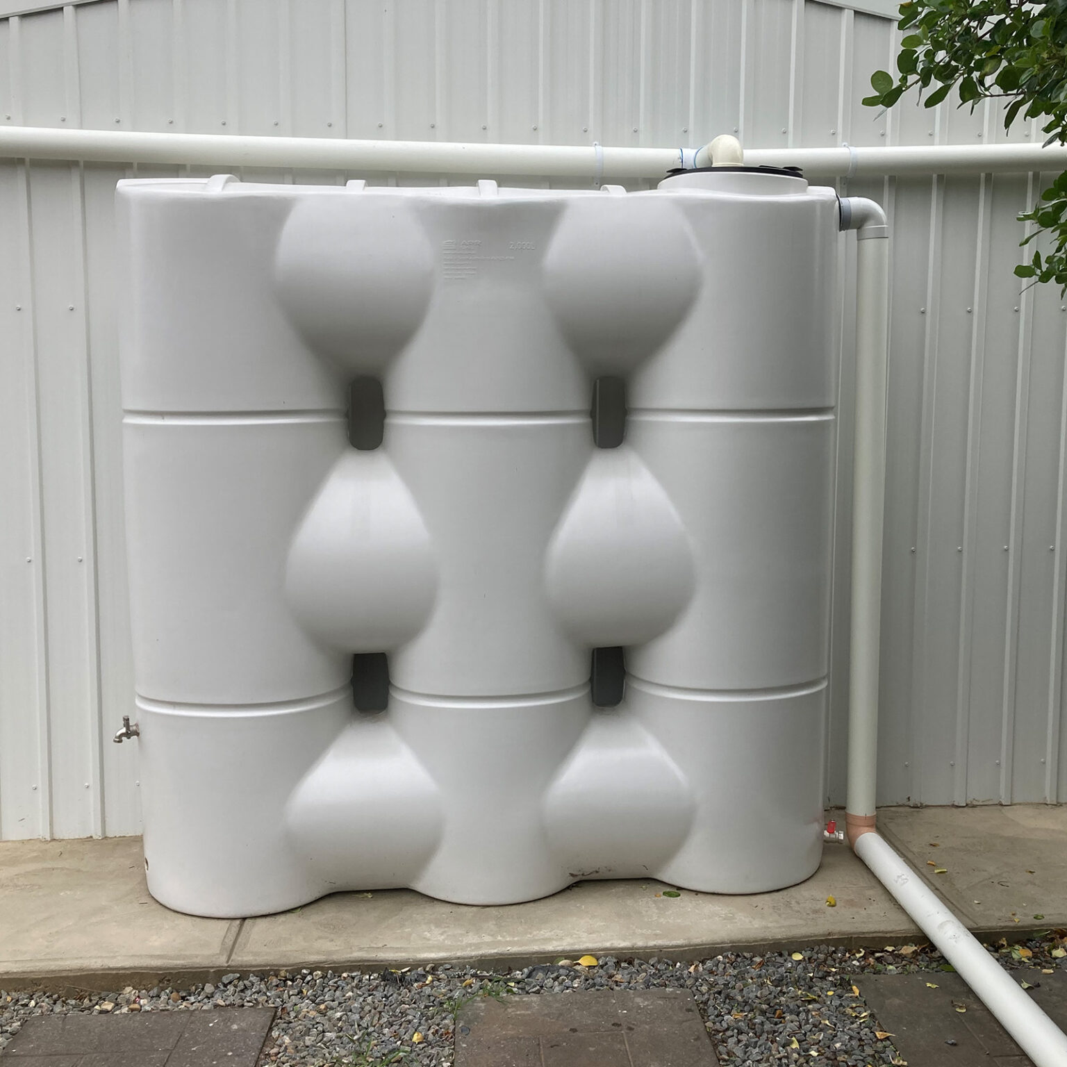 2000 Litre Slimline Tank - APR Tanks - Water Tanks | Rainwater Tanks ...