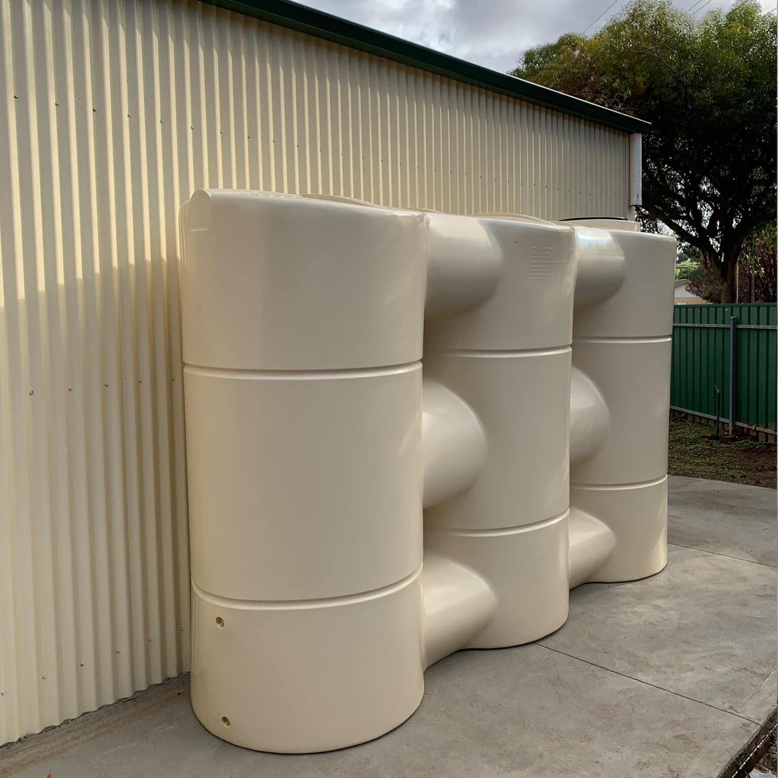 5000 Litre Slimline Tank - APR Tanks - Water Tanks | Rainwater Tanks ...